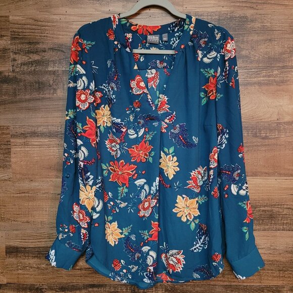 Soho | Tops | Soho Chiffon Floral Tunic Top L V Neck Pleated Blue Green ...